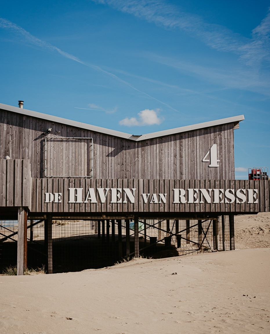 Strandpaviljoen De Haven van Renesse - Allyourz